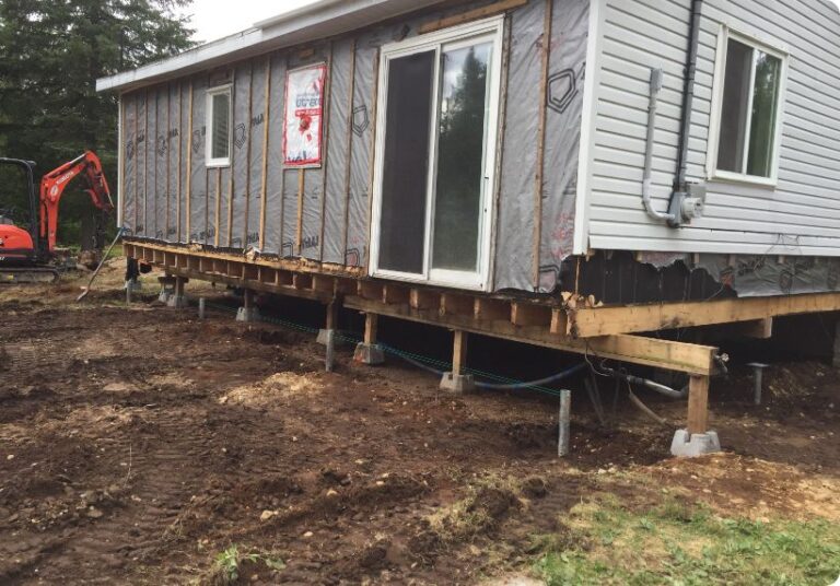 Agrandir sa maison avec des pieux vissés : bonne idée?
